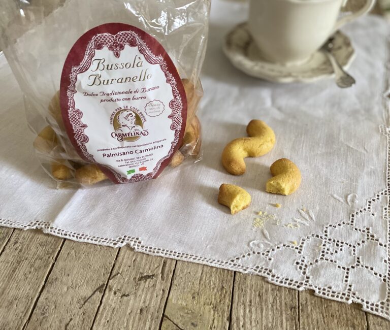Buranelli o bussolai (biscotti tipici di Burano) - Sogni dolci e salati